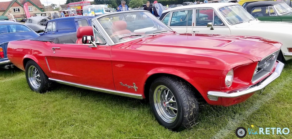 Classic Variety at the Luton Festival of Transport | ViaRETRO