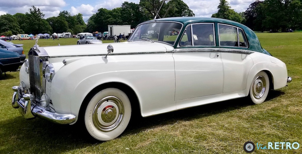 Classic Variety at the Luton Festival of Transport | ViaRETRO
