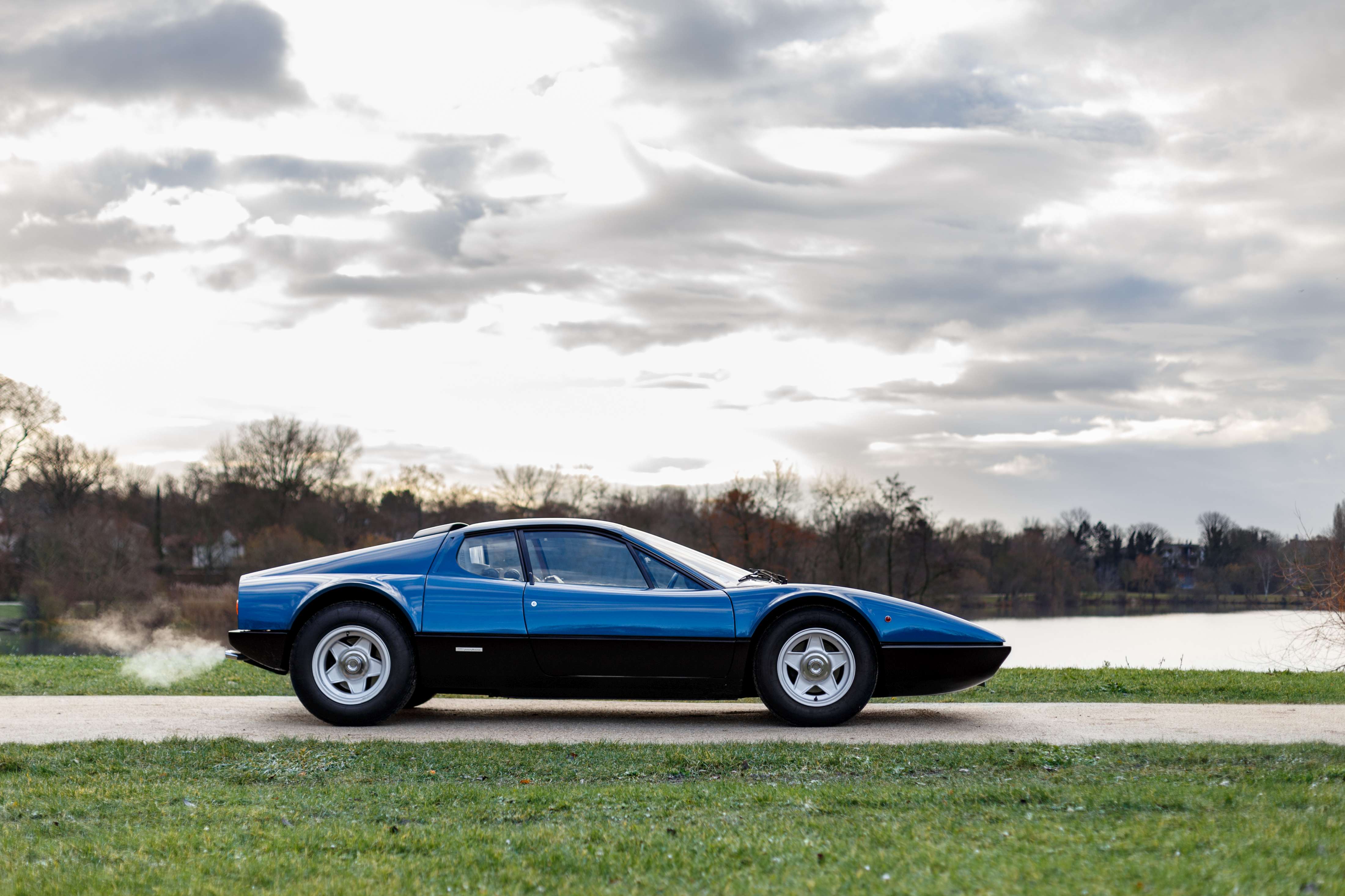 3279_10621044_1 | ViaRETRO