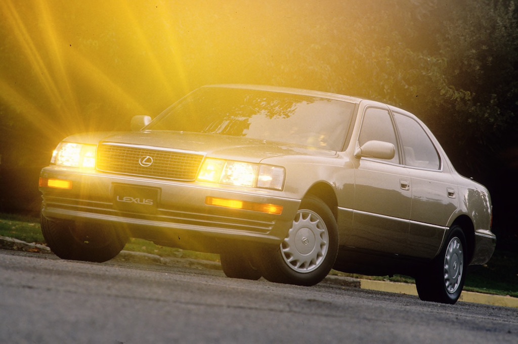 1989-Lexus-LS400-front-three-quarters-view | ViaRETRO