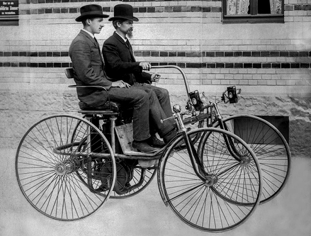 Daimler 1889 | ViaRETRO