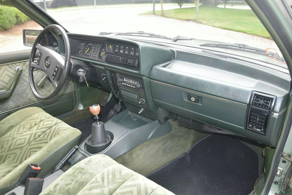 1982 Commodore C – 5 | ViaRETRO